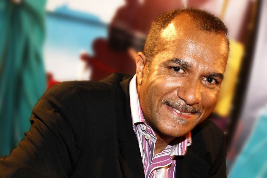 Pascal Légitimus a 60 ans : sa vie et sa carrière en photos