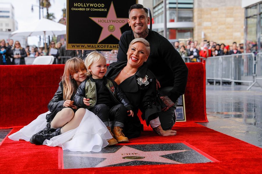 Pink radieuse auprès de ses enfants pour inaugurer son étoile à Hollywood