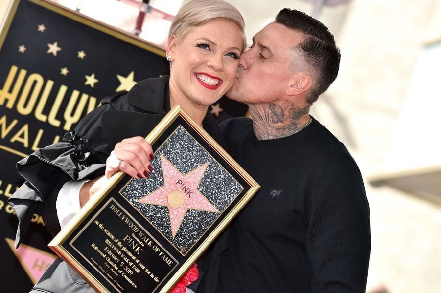 Pink radieuse auprès de ses enfants pour inaugurer son étoile à Hollywood