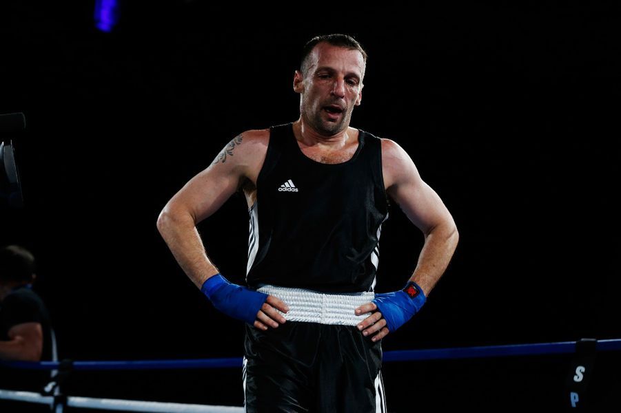 Mathieu Kassovitz monte sur le ring et fait match nul