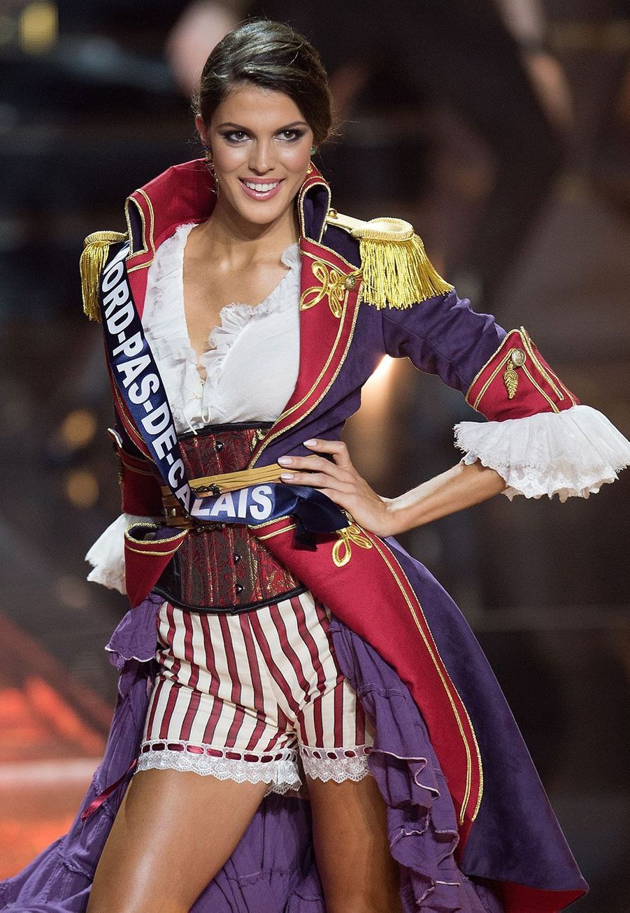 Quand Iris Mittenaere était élue Miss France 2016