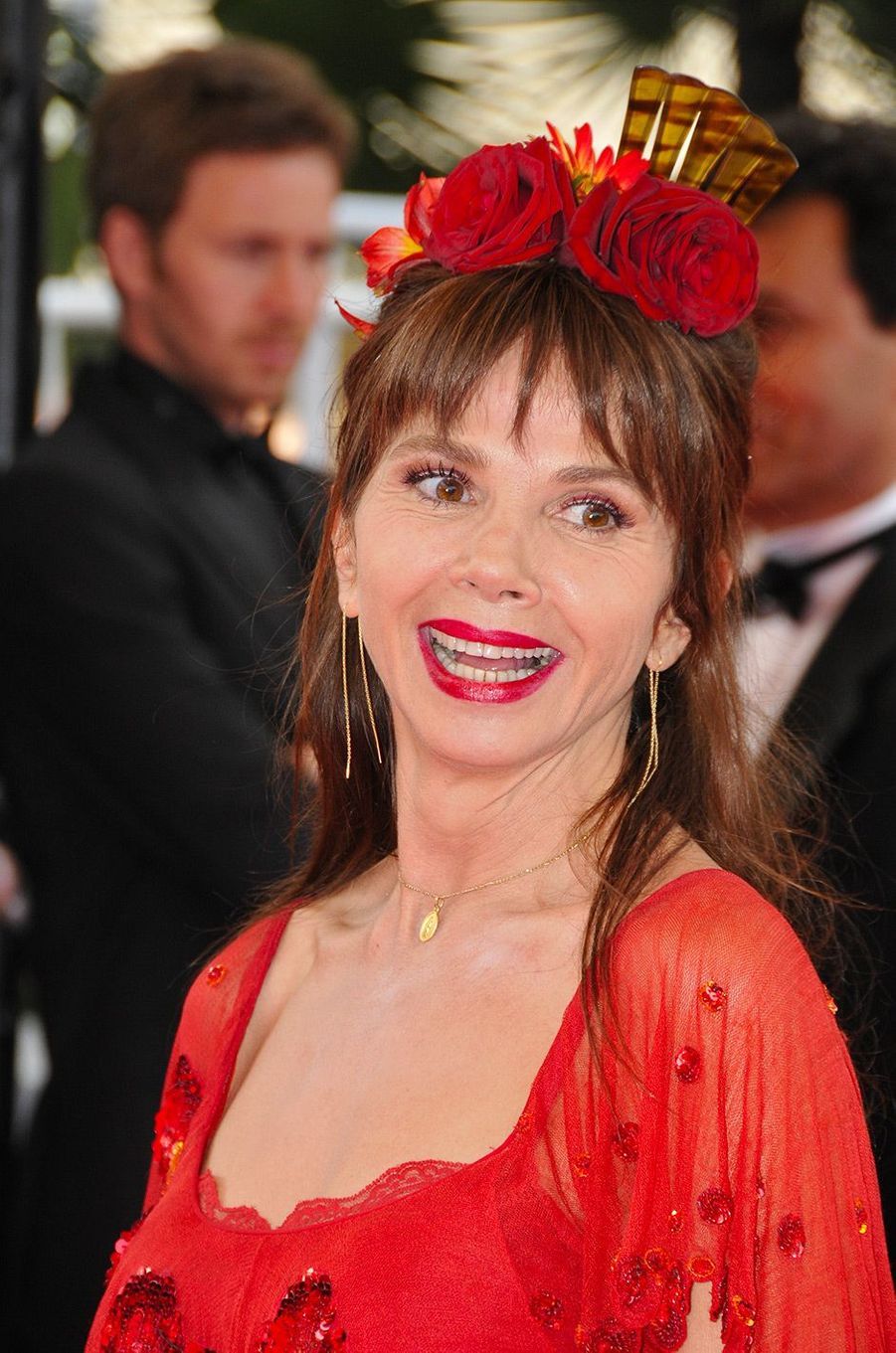 Victoria Abril, ses apparitions les plus spectaculaires sur la Croisette