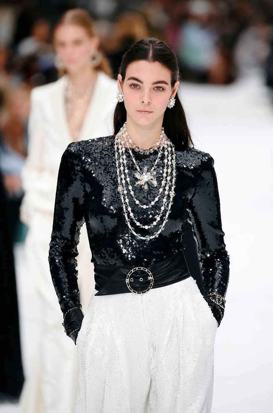 L'émotion au défilé Chanel pour la dernière collection de Karl Lagerfeld