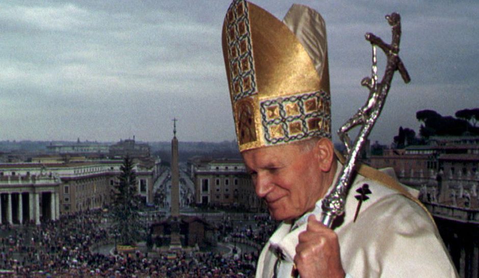 Karol Wojtyla son charisme l’a fait « saint