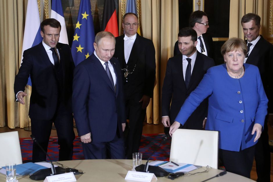 Macron réunit Poutine et Zelensky à l'Elysée Macron réunit Poutine et Zelensky à l'Elysée
