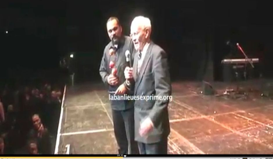 Dieudonné récompensant Robert Faurisson