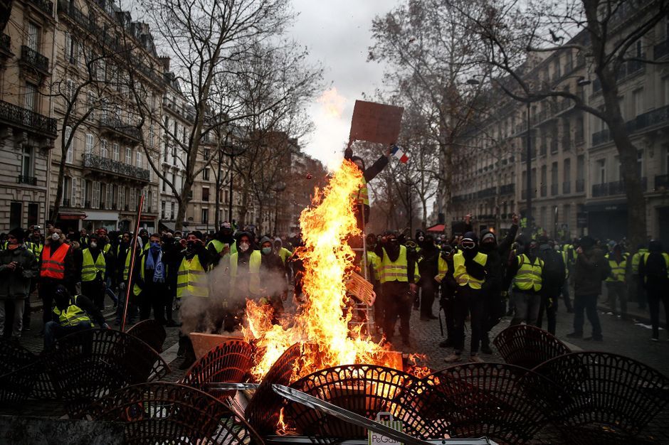 Gilets Jaunes à Paris : en direct et en photos, la manifestation du 8 ...