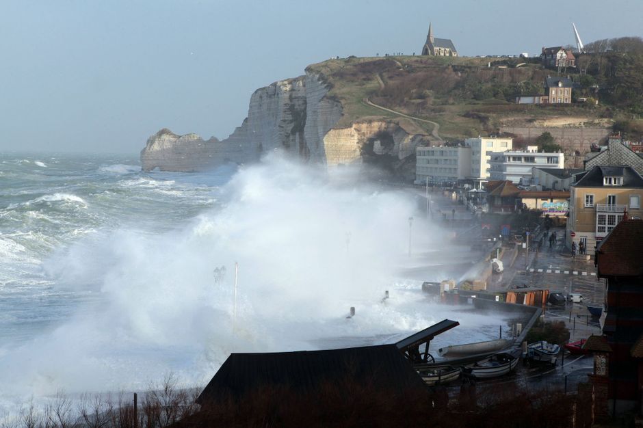 Tempête Eleanor : trois morts, un disparu et de nombreux dégâts