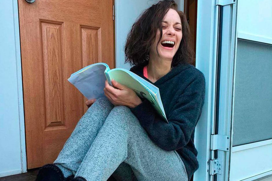 Insta Story : Marion Cotillard, glamour et second degré