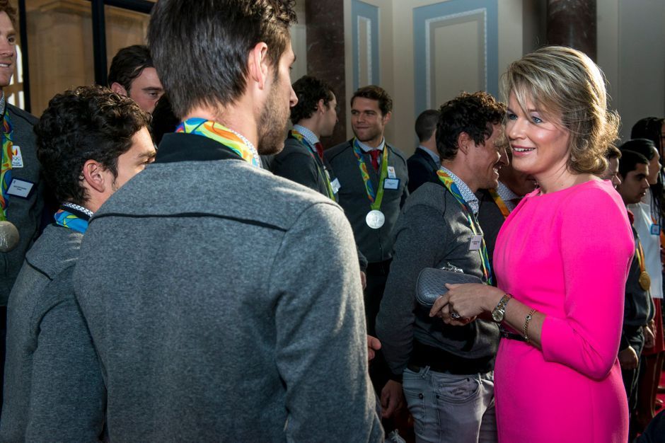 La reine Mathilde reçoit les médaillés des Jeux de Rio