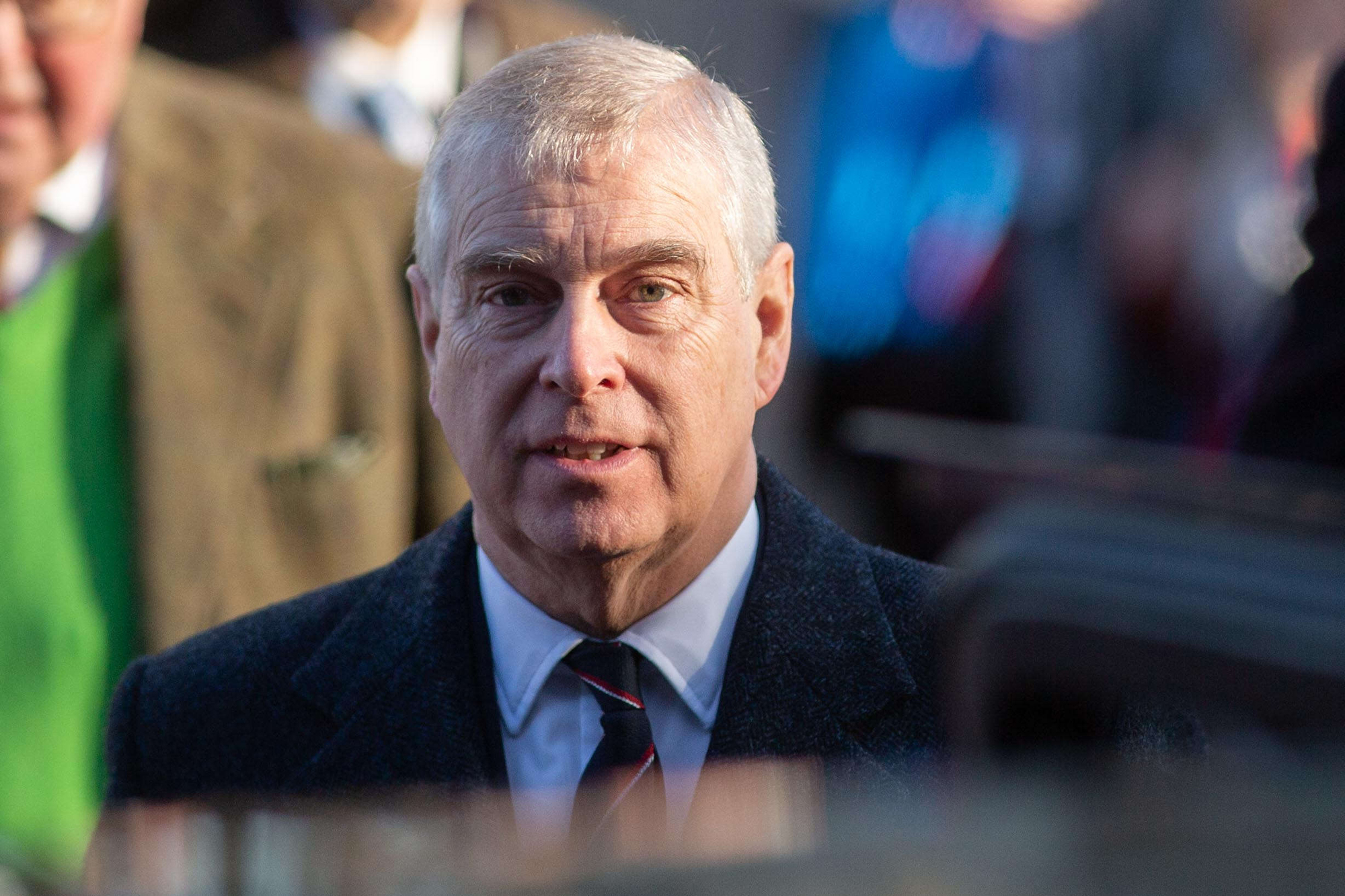 Le prince Andrew exige un procès au civil à New York pour pouvoir se ...
