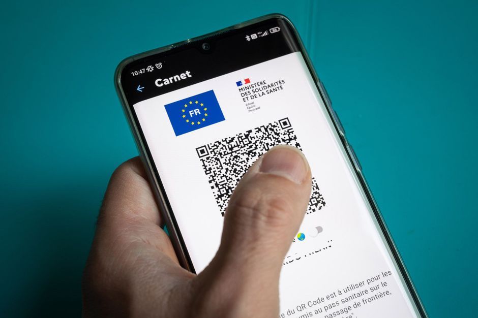 Faux pass sanitaires: Une enquête ouverte après un article du Parisien Faux pass sanitaires: Une enquête ouverte après un article du Parisien