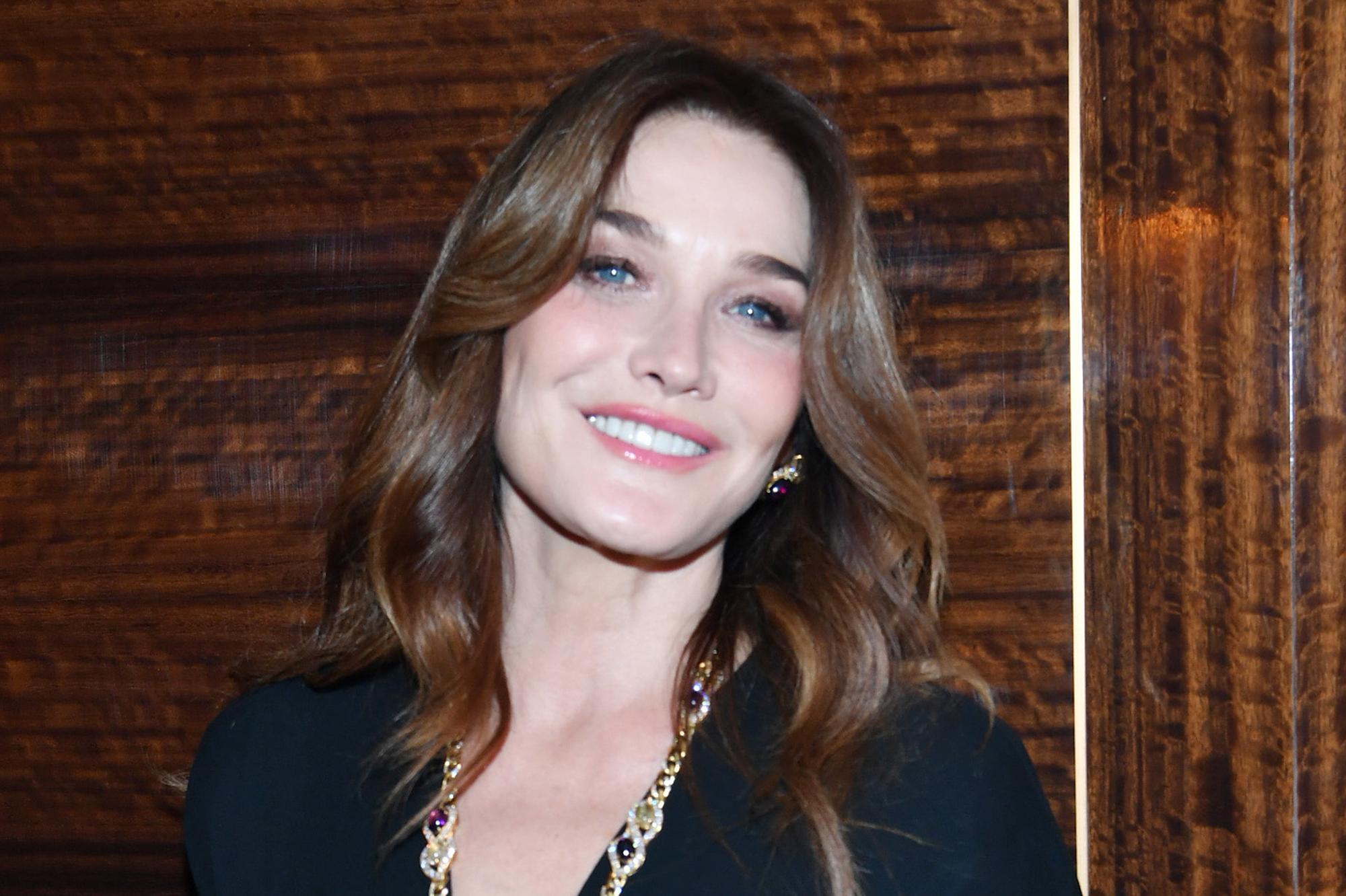 Carla Bruni se confie sur sa fille Giulia Carla Bruni se confie sur sa fille Giulia