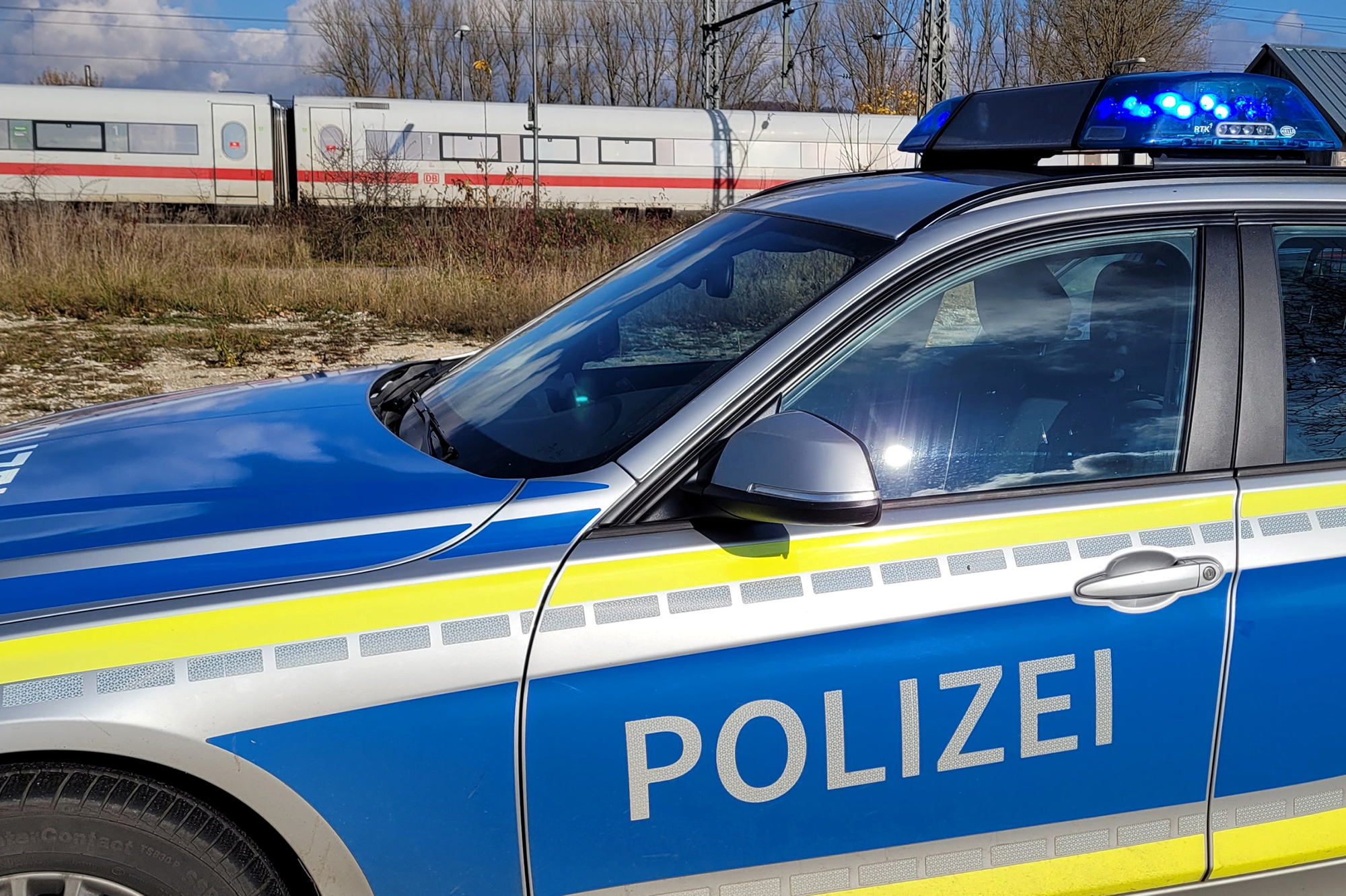 Allemagne Trois Blessés Dans Une Attaque Au Couteau Dans Un Train