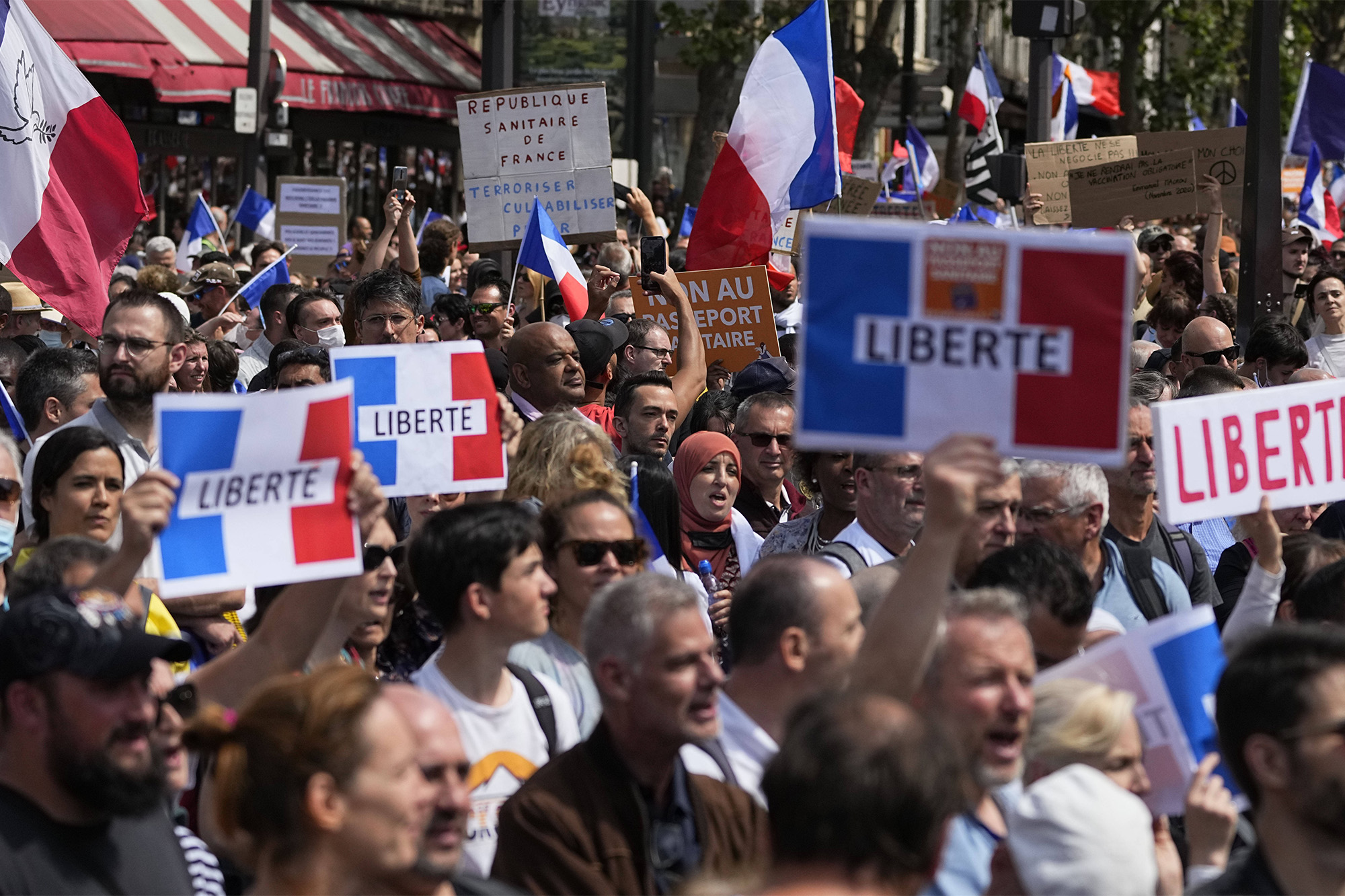 Nouvelles Manifestations En France Contre Le Pass Sanitaire