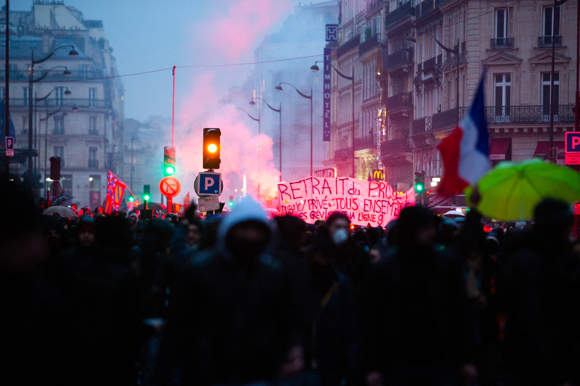Le spectre de la retraite à 64 ans crée des remous