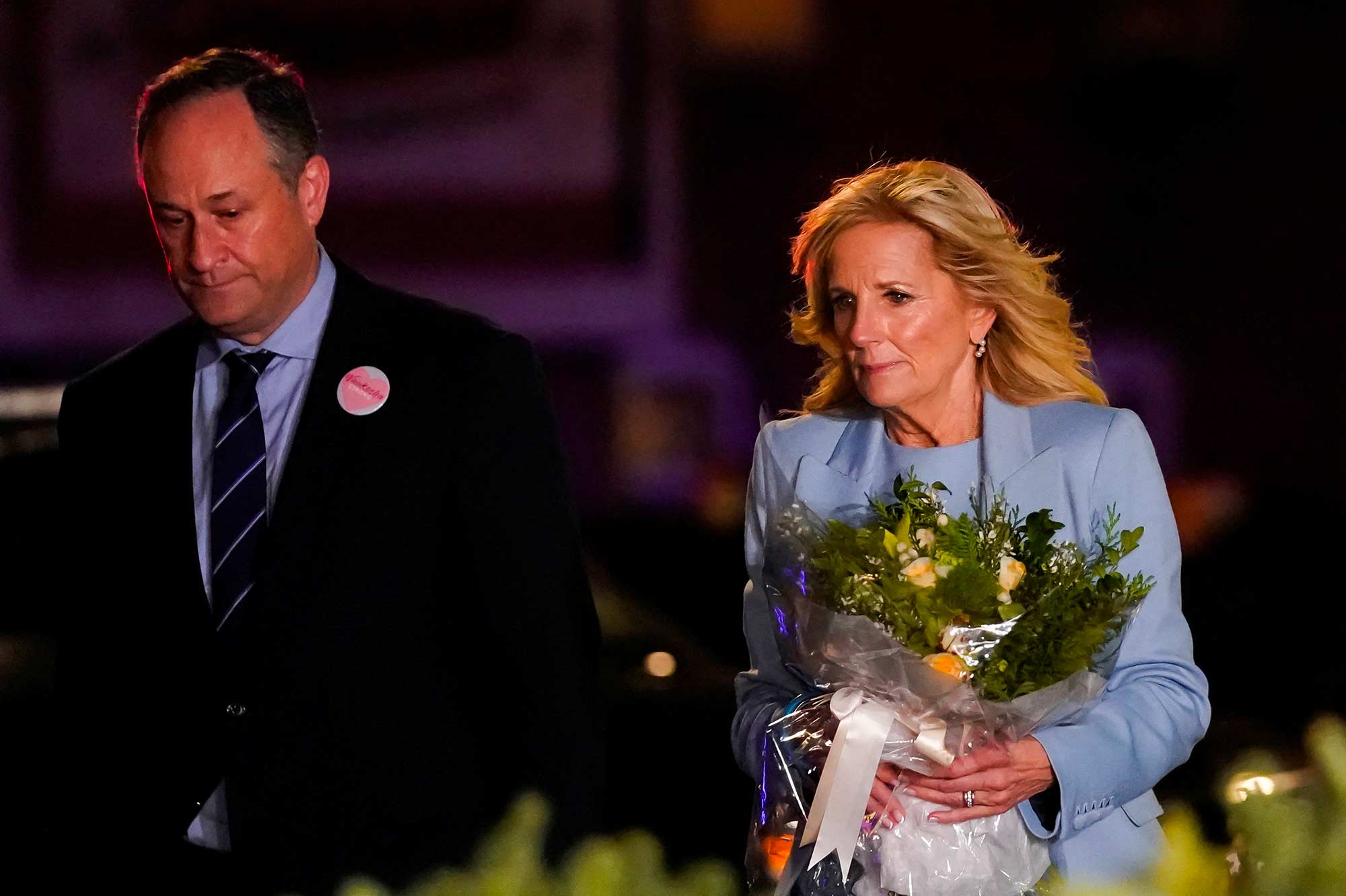 Dans le Wisconsin, recueillement pour Jill Biden et Douglas Emhoff
