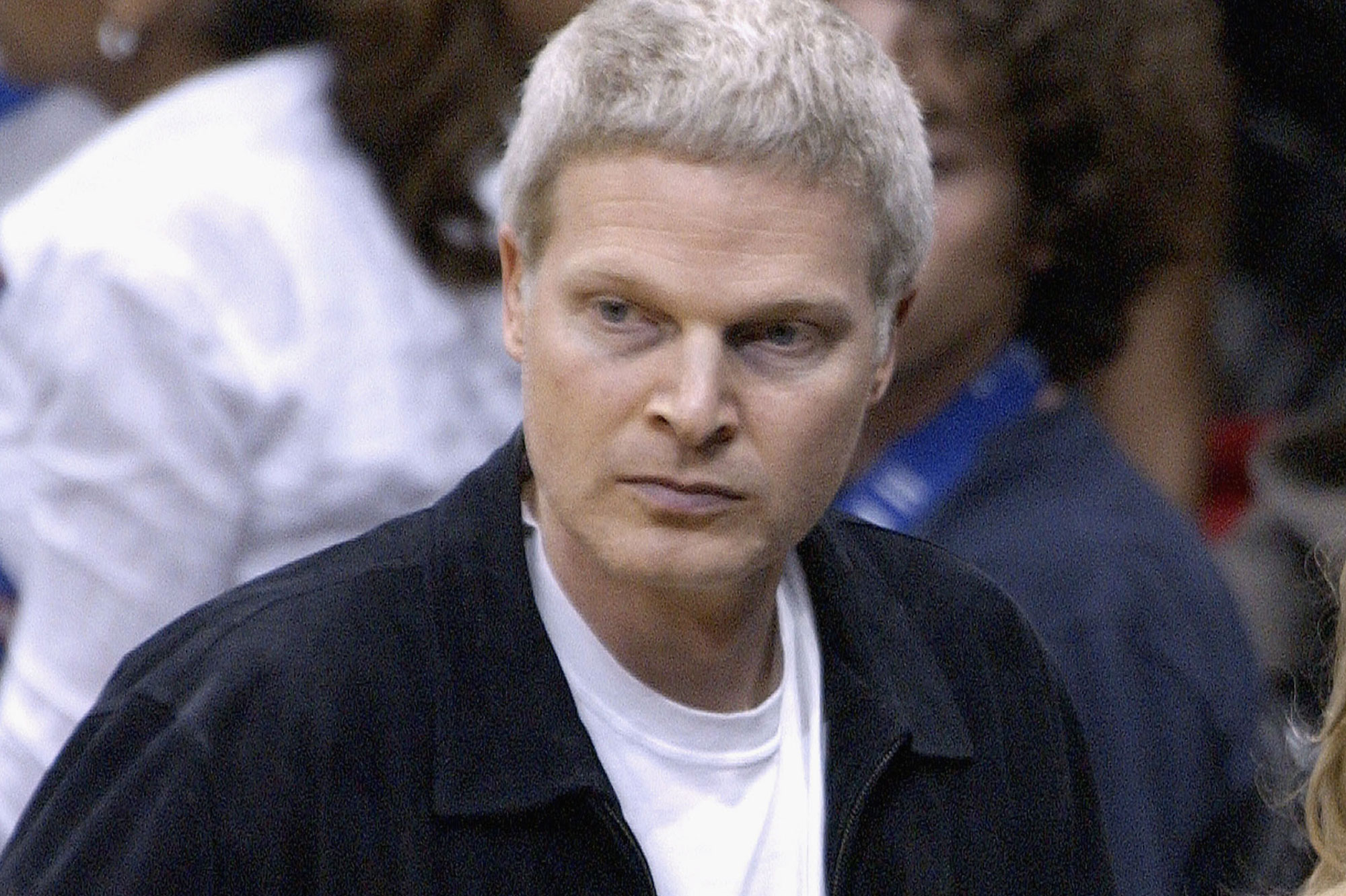 Steve Bing, célèbre producteur d'Hollywood, se tue en tombant du 27ème ...