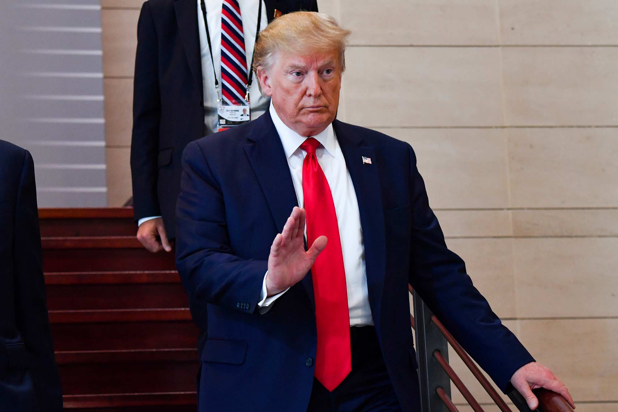 Donald Trump dément avoir suggéré de bombarder les ouragans