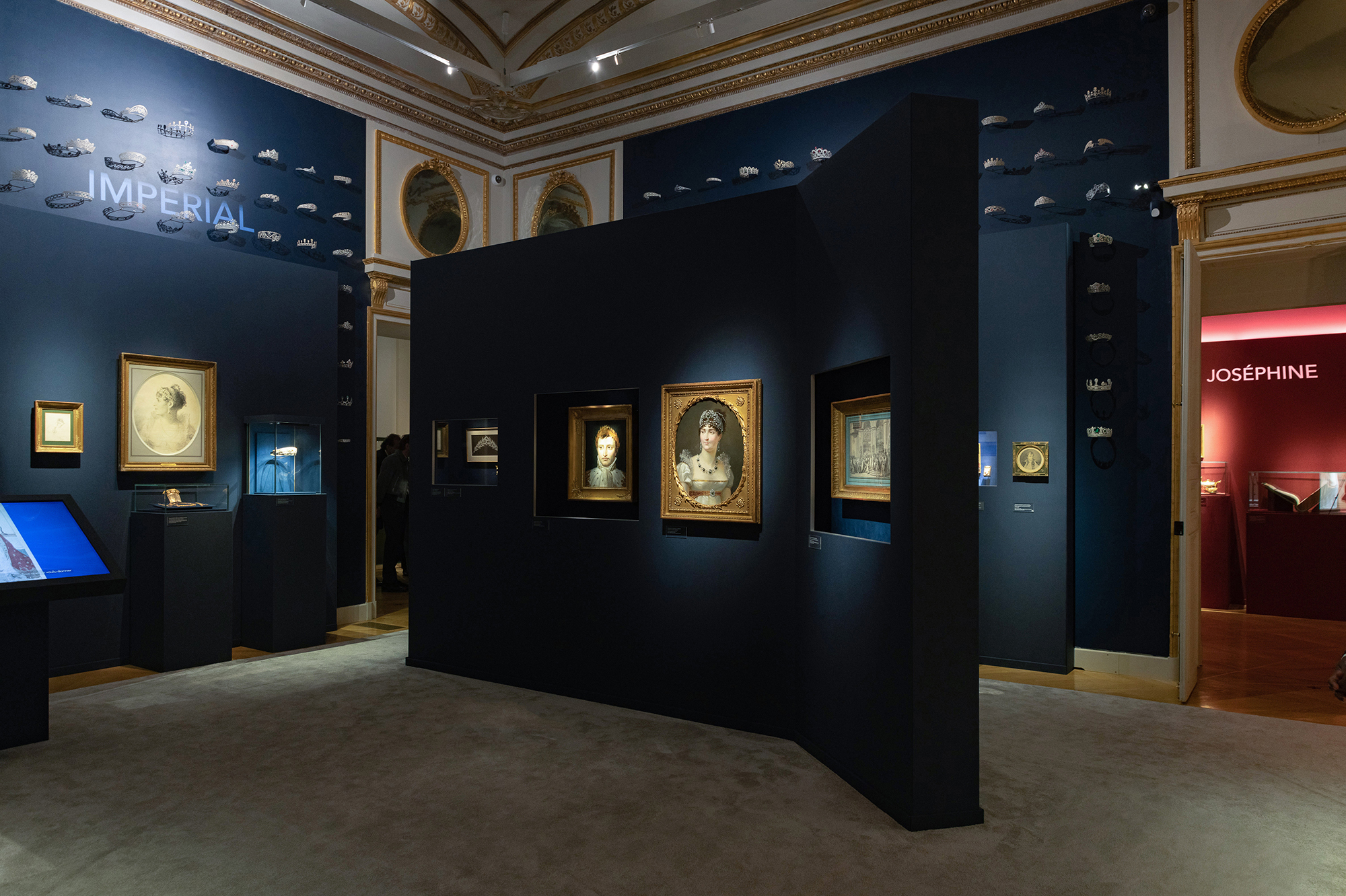 Napoléon et Joséphine célèbrent leur amour chez Chaumet