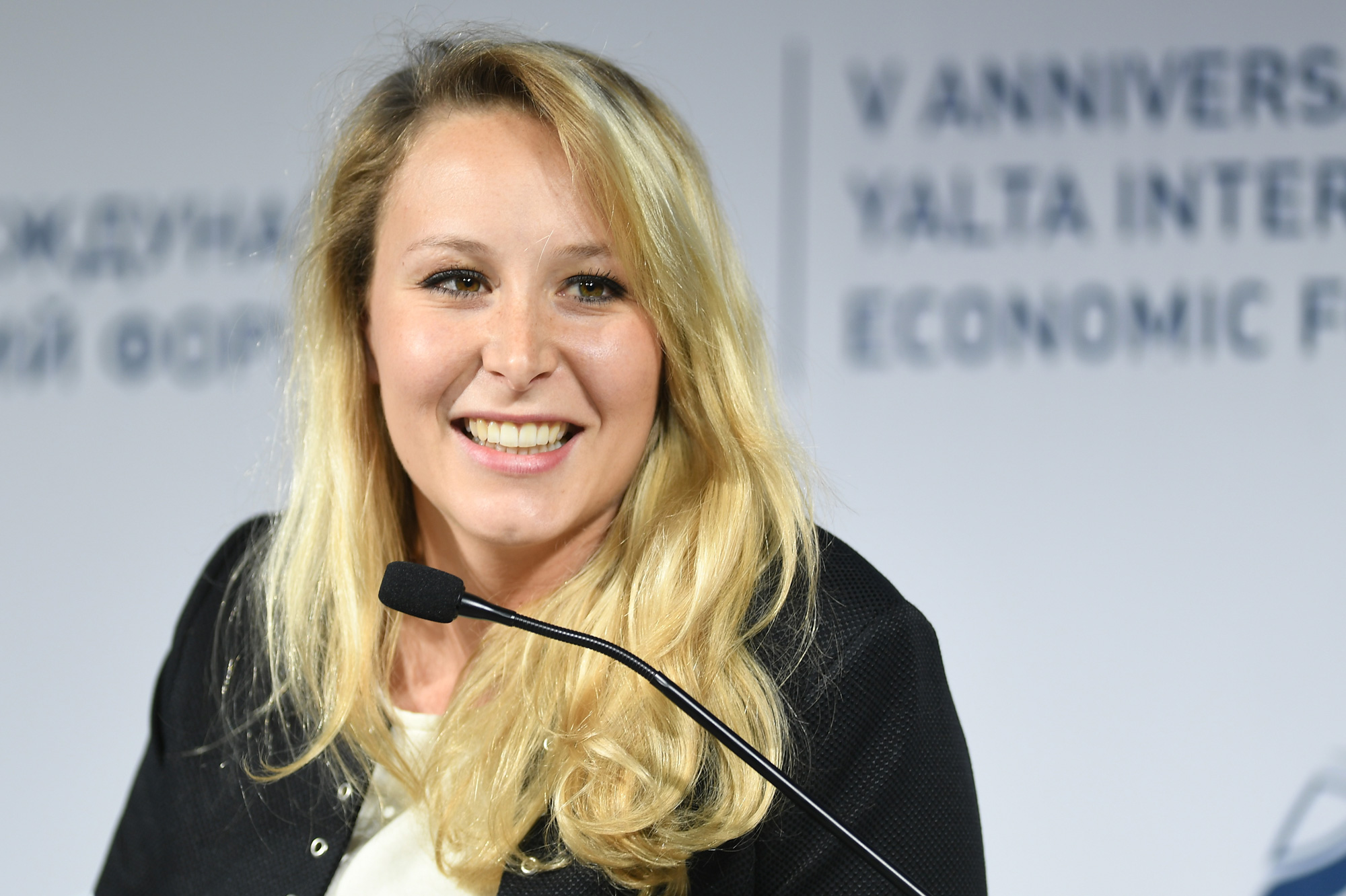 Marion Maréchal à la rencontre d'élus et de collaborateurs LR