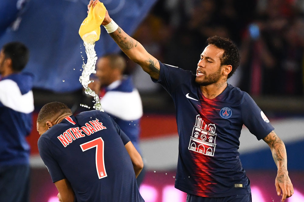 Kylian Mbappé, un feu d'artifices pour célébrer le nouveau titre du PSG