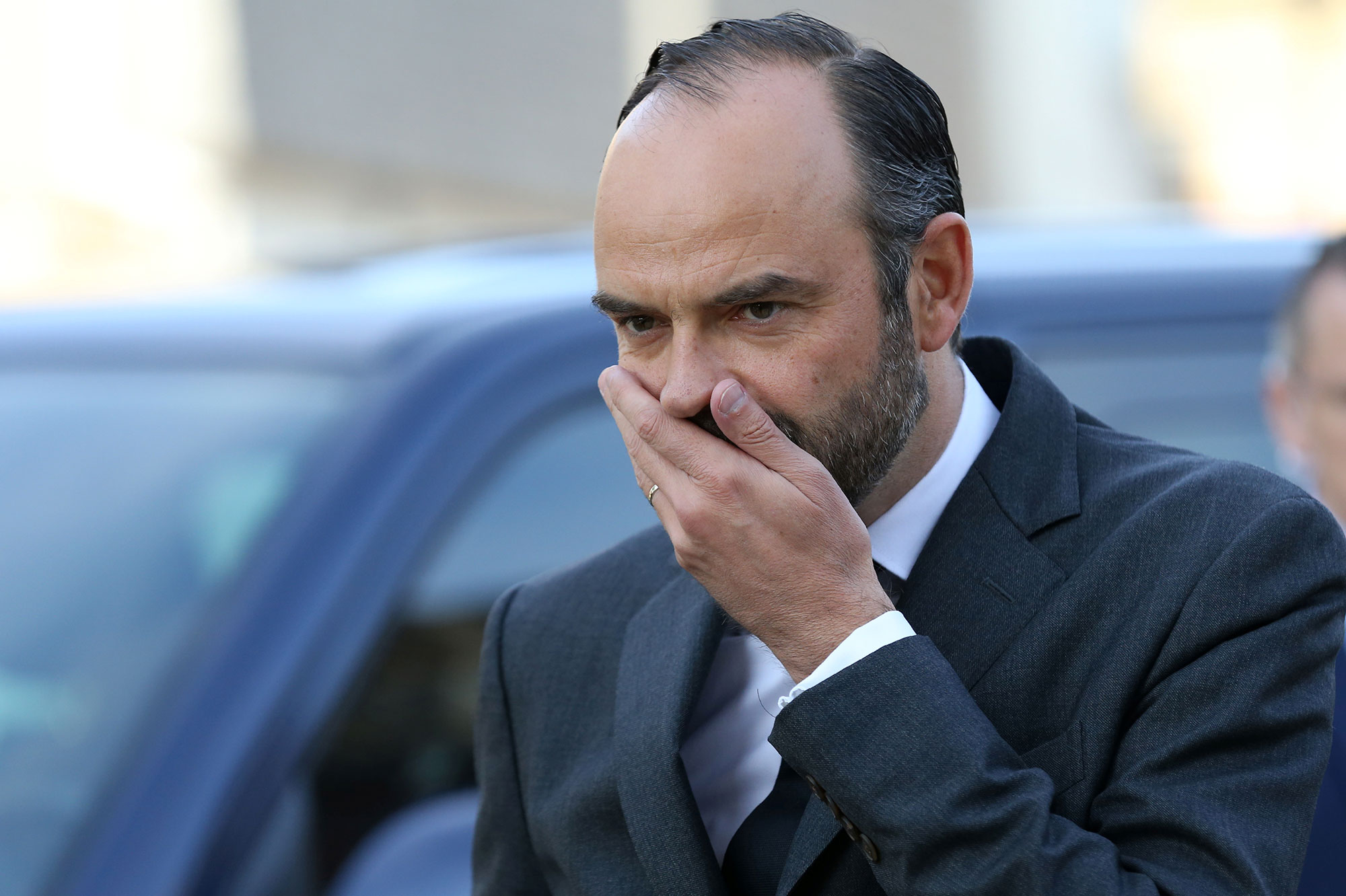 Piégé par Bourdin, Philippe répond qu'il n'est pas "un surhomme"