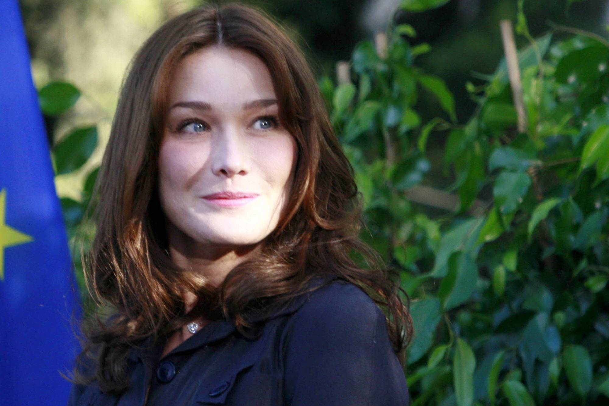 Carla Bruni et sa fille Giulia : moments complices au Maroc Carla Bruni et sa fille Giulia : moments complices au Maroc