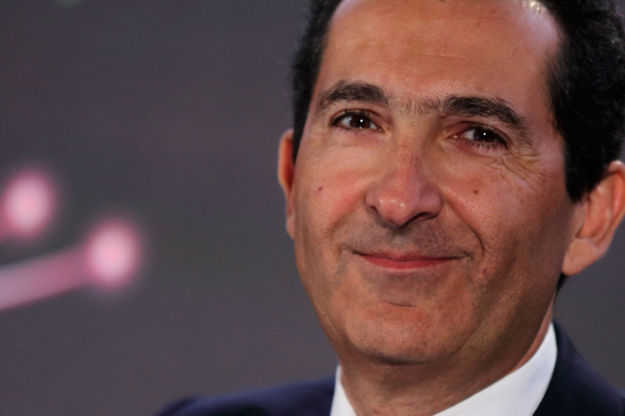 Patrick Drahi prend la main - Vente des titres du groupe L'Express Roularta
