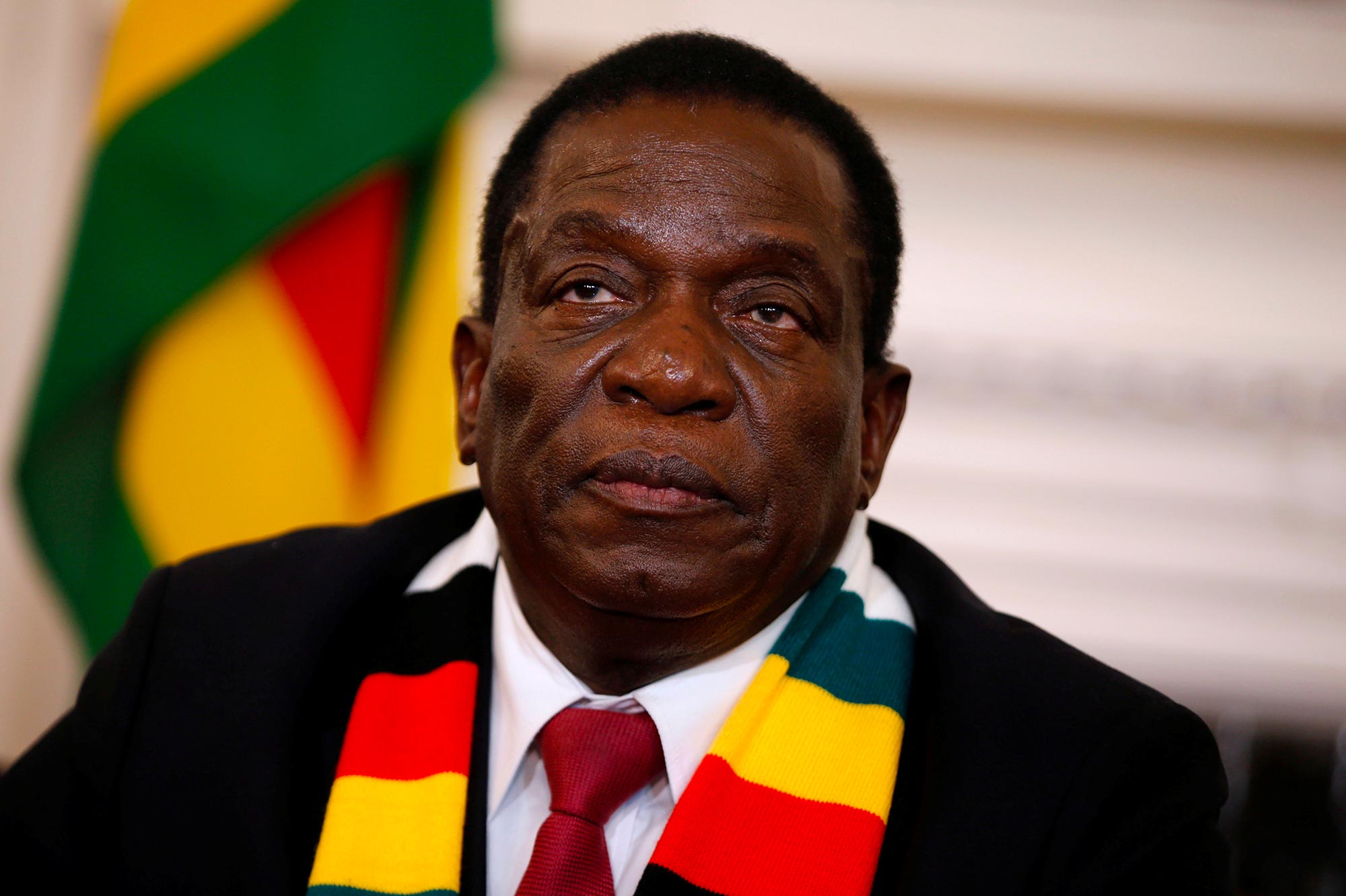 Emmerson Mnangagwa officiellement investi président du Zimbabwe