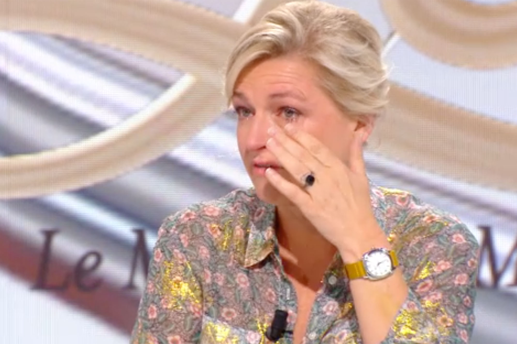 Anne-Élisabeth Lemoine fond en larmes en voyant son papa dans Le Tube