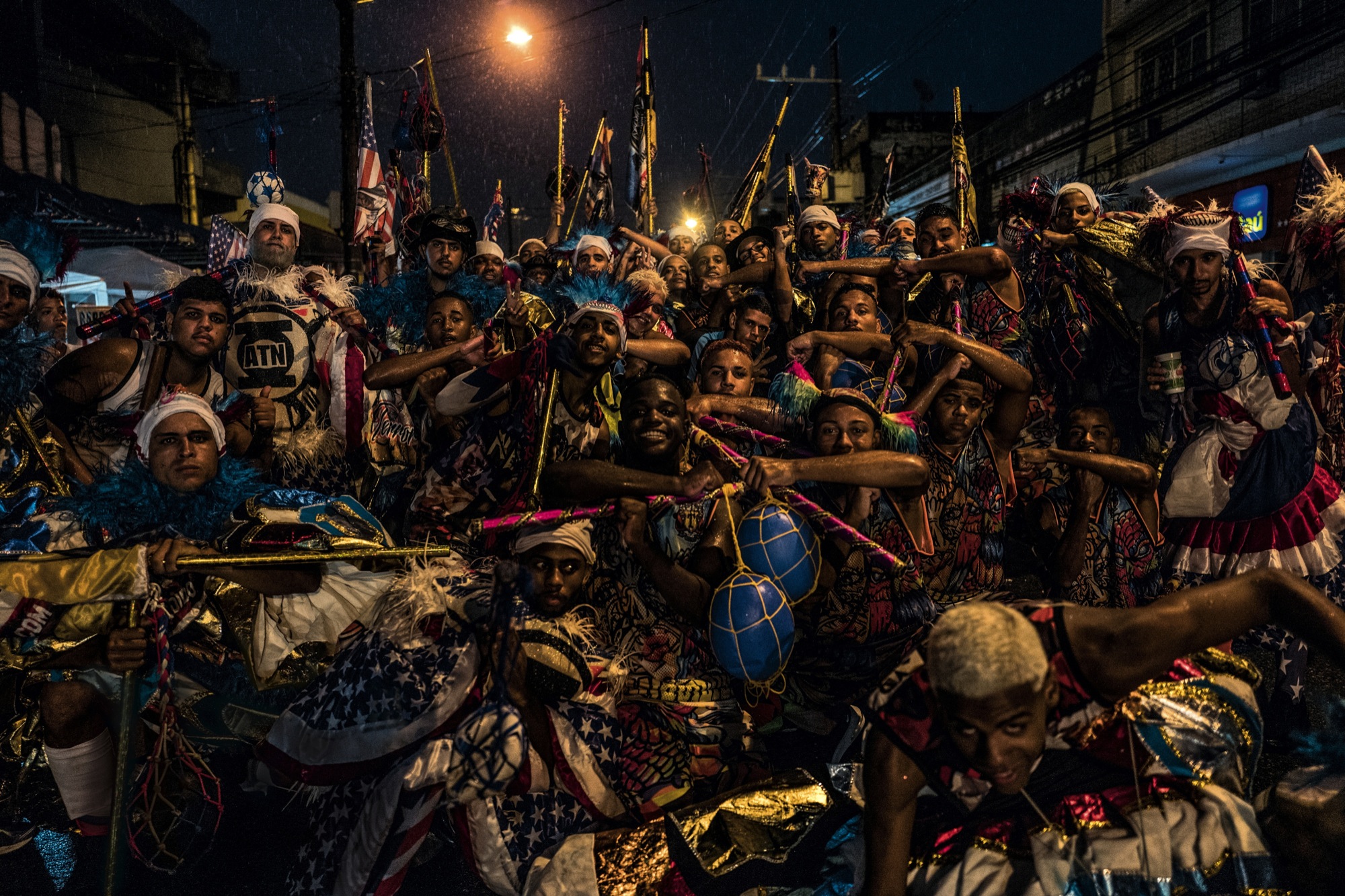 Rio de Janeiro : les gangs font leur carnaval