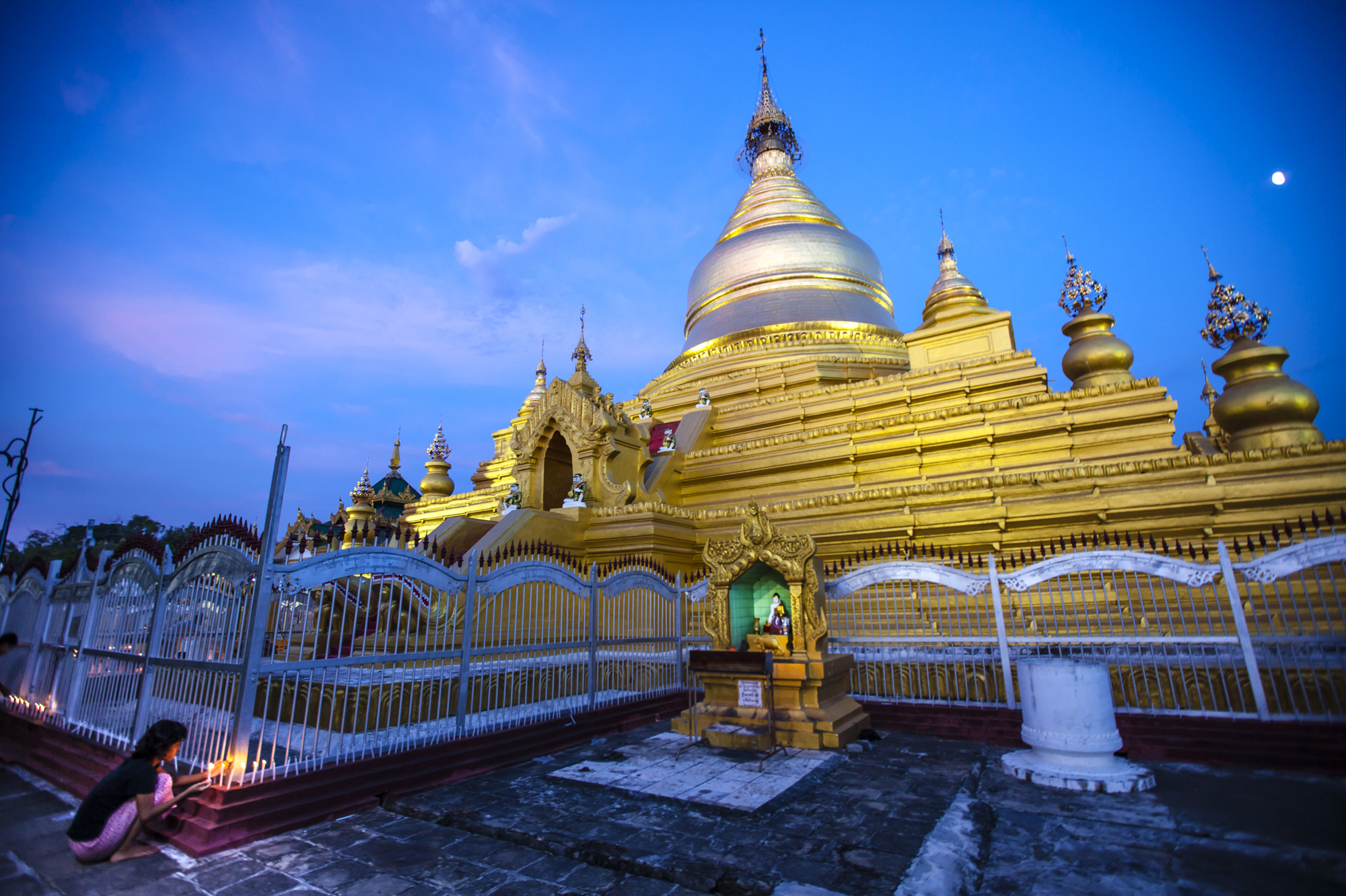 Birmanie : quand l’or du temple monte jusqu’au ciel - Proposé par ...