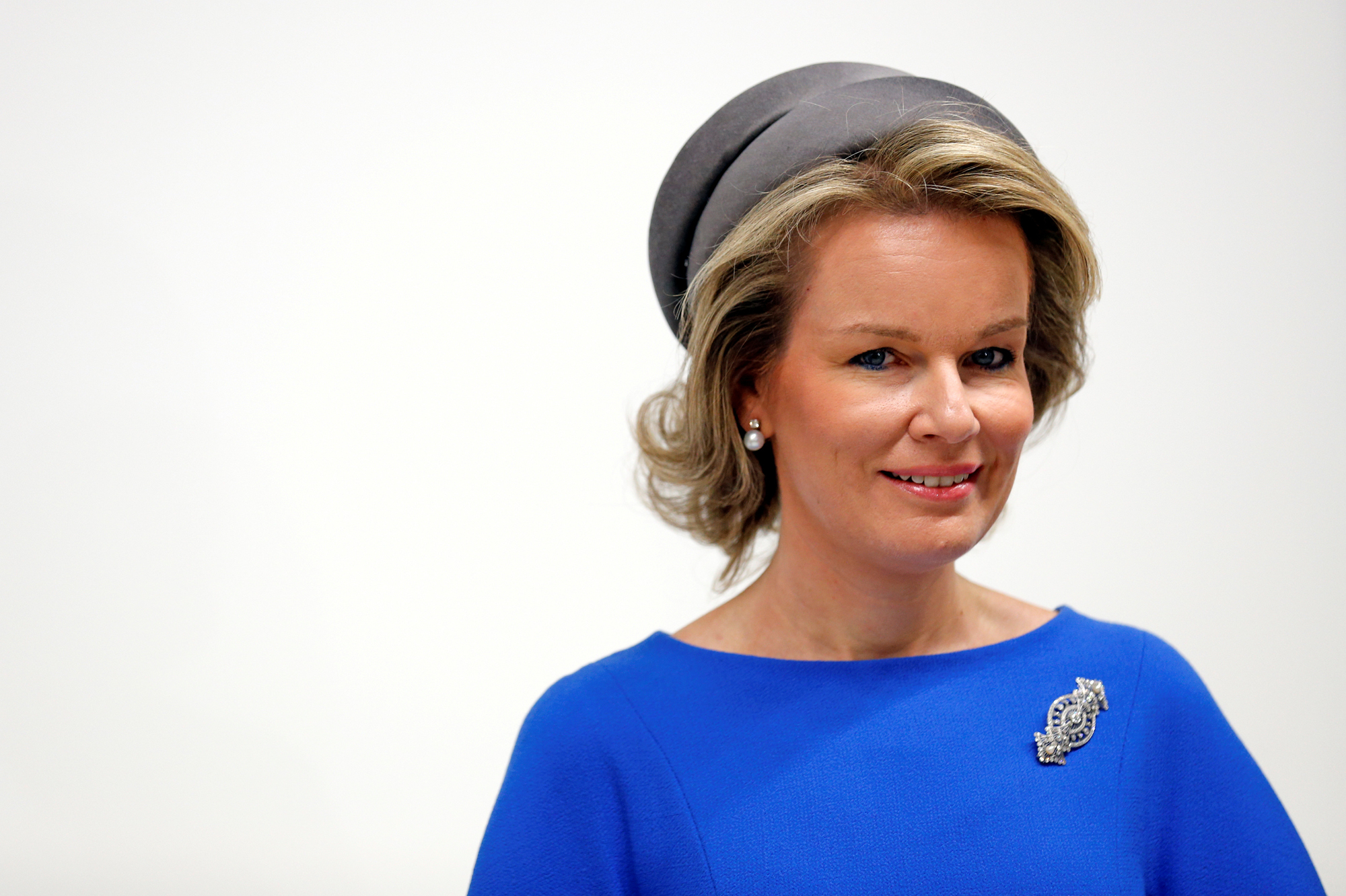 La reine Mathilde à Paris, une escapade entre Tintin et Magritte