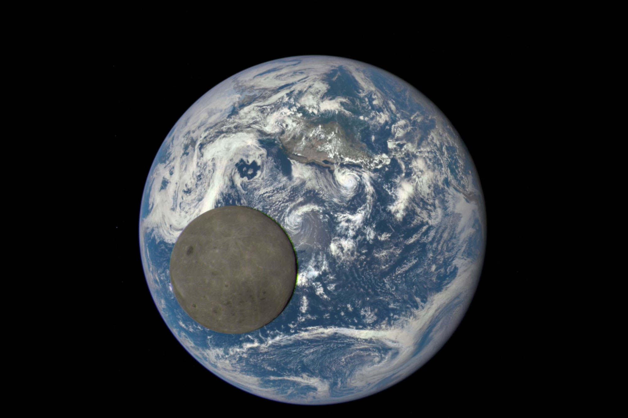 Des images inédites de la Terre et la Lune - Nasa