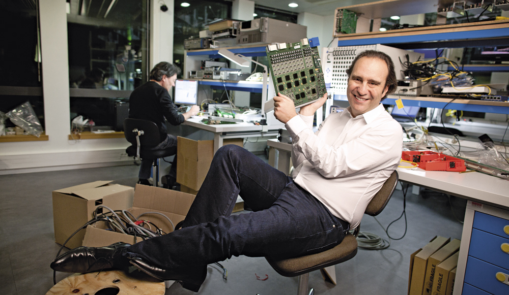 Xavier Niel libère la téléphonie
