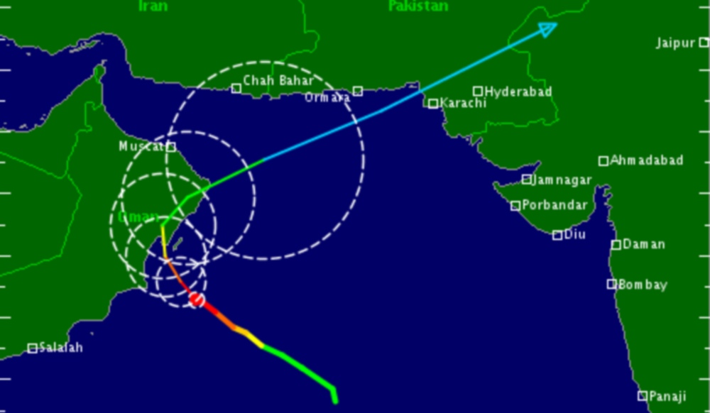 Le cyclone tropical Phet menace Oman
