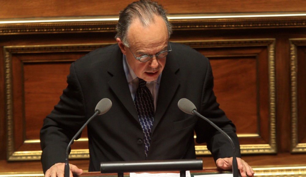 Mitterrand rend hommage à André Falcon