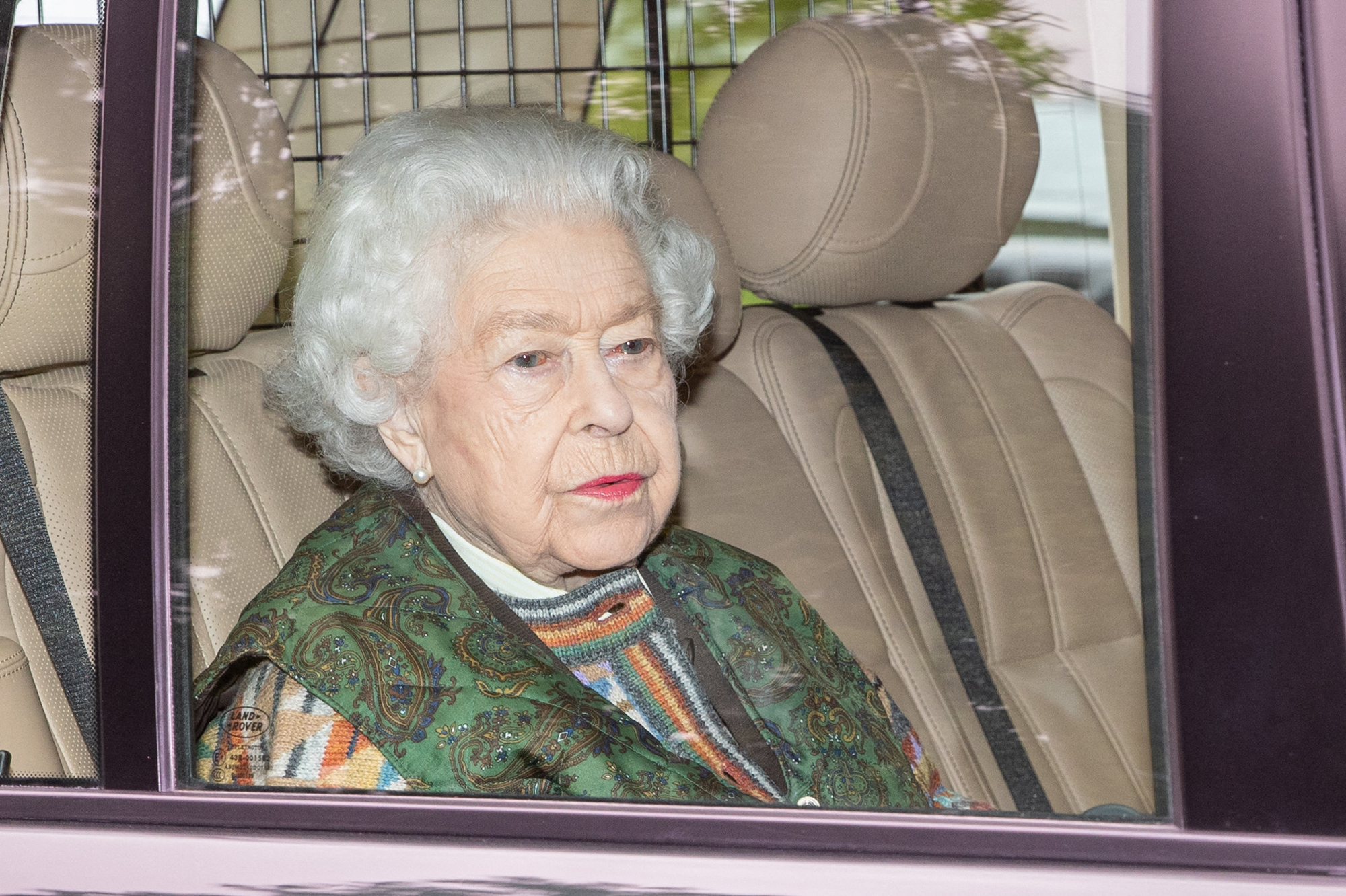 La reine Elizabeth II a terminé ses petites vacances et retrouvé son ...