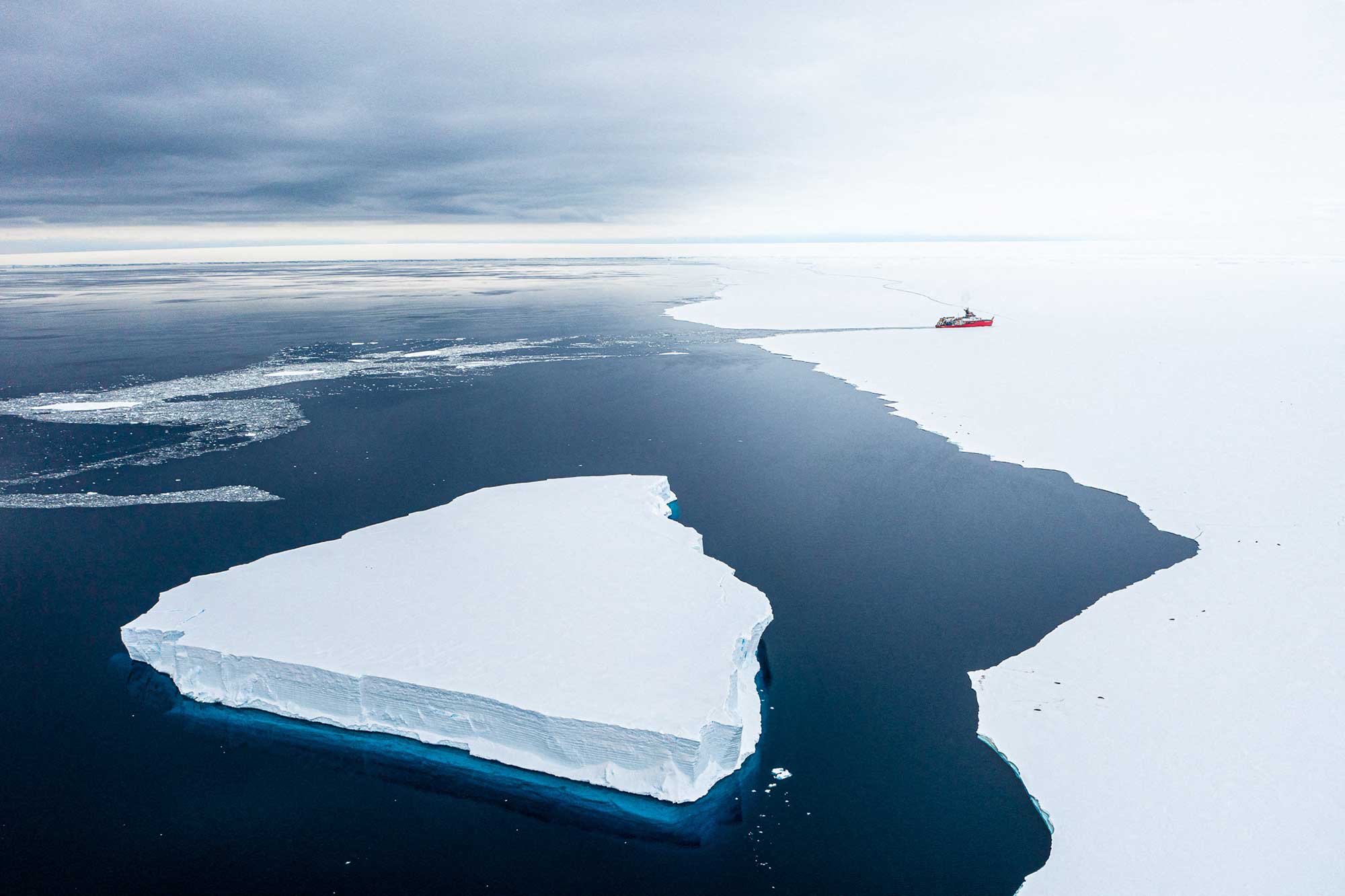 Un «monde caché» à 500 mètres de profondeur sous la banquise
