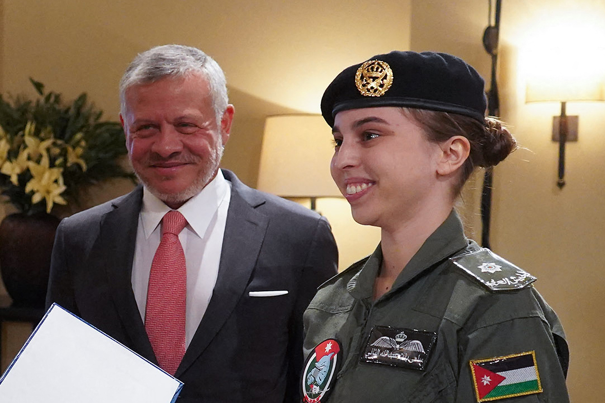Princesse Salma de Jordanie, Rania, Hussein et le Palais lui souhaitent ...
