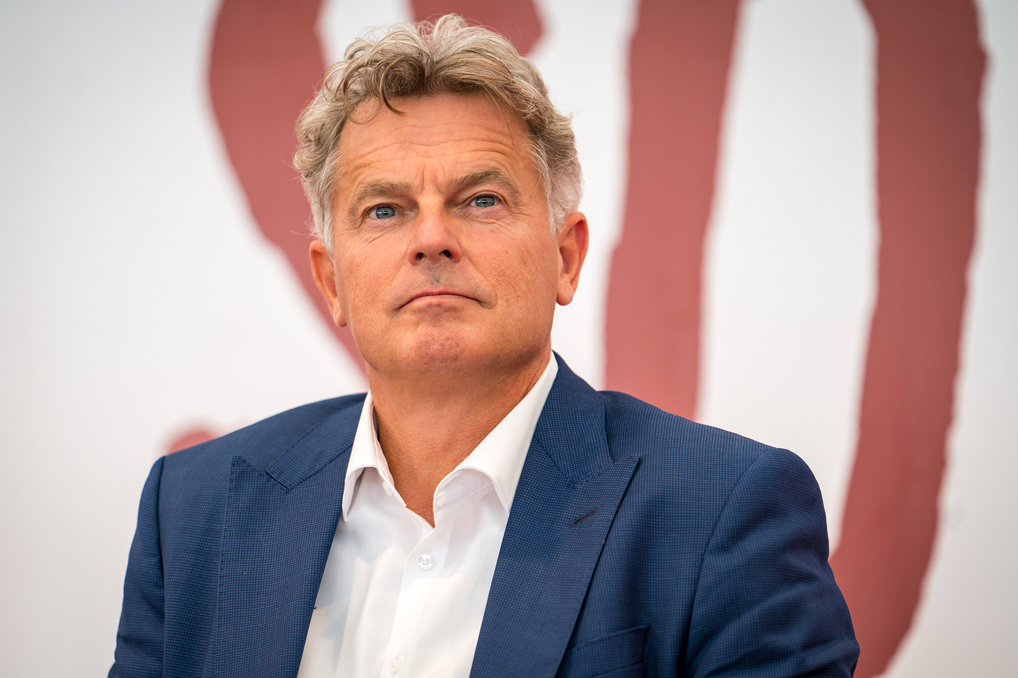 Fabien Roussel lance un tour de France sur le travail