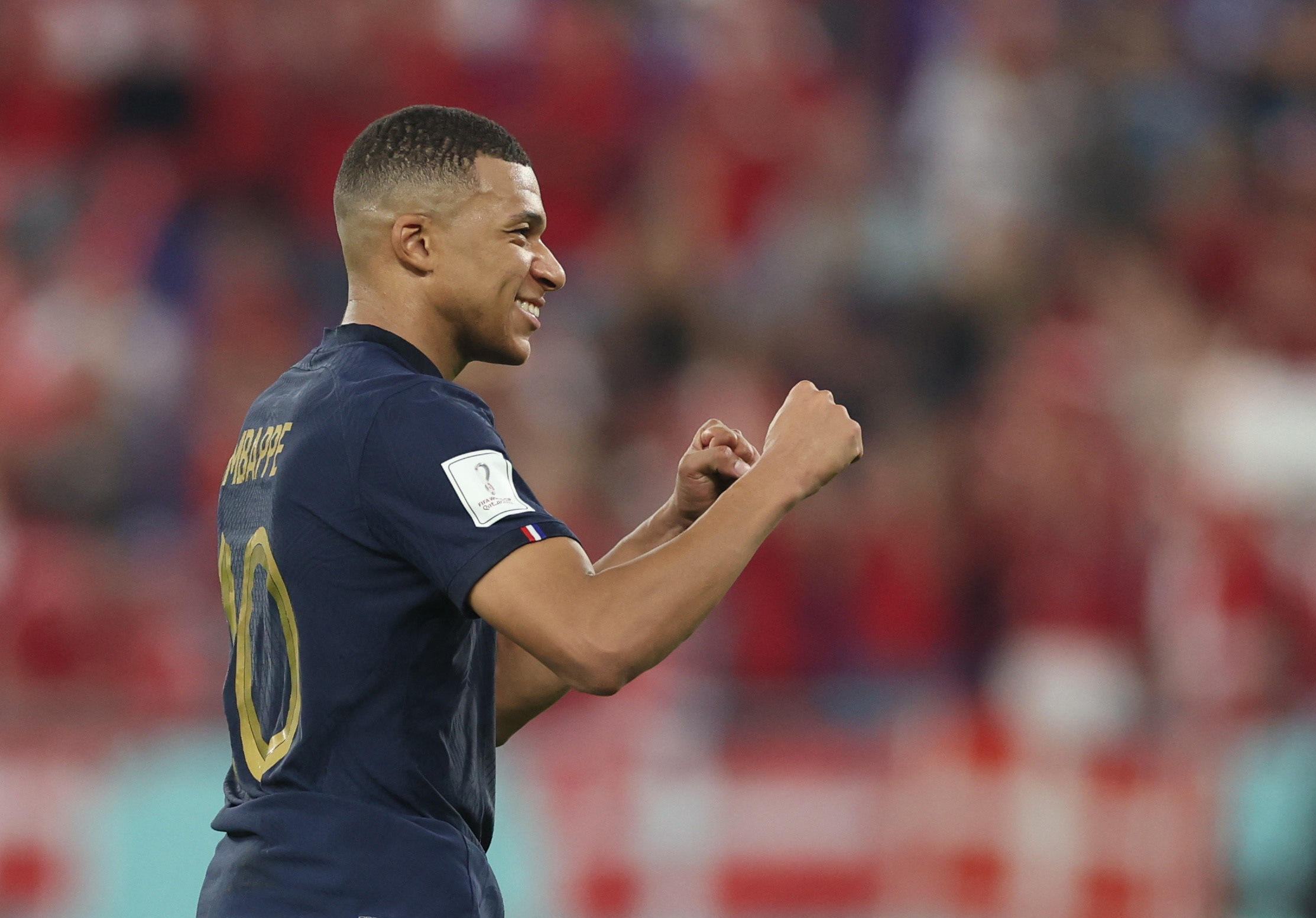 When Kylian Mbappé strikes a pose with the children of Ivanka Trump ...